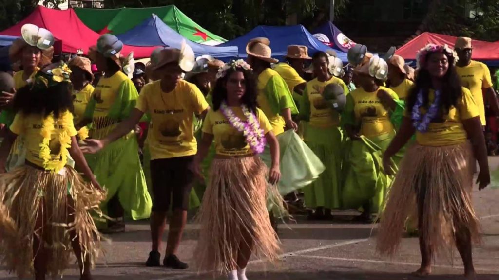 VIDEO. Voici la recette détaillée du ravitoto, le plat préféré des ...