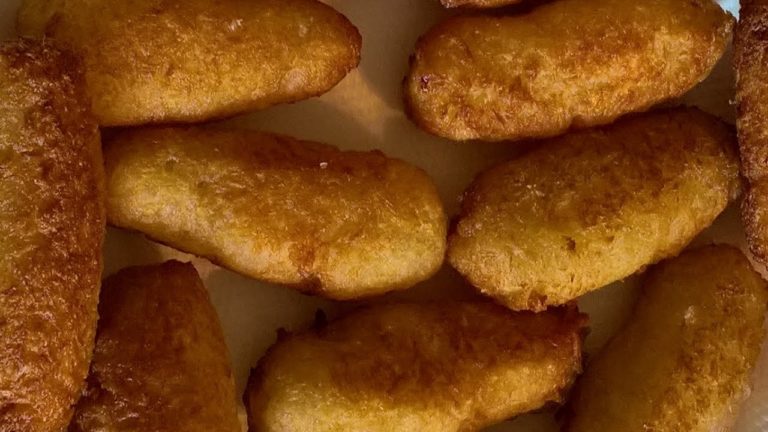 VIDEO. Voici la recette du « Ramanonaka », le fameux beignet de riz ...