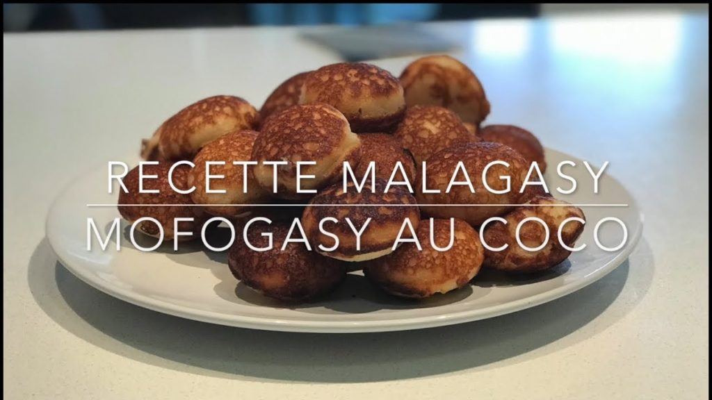 VIDEO. Voici la recette du "Mofo mangahazo" ou beignets de manioc ...